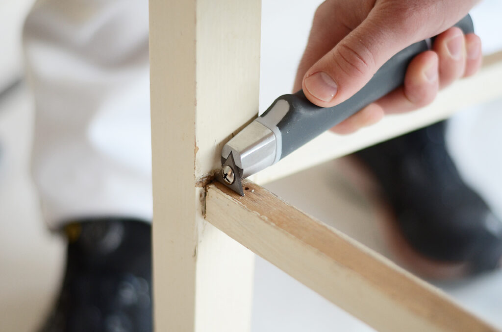 Small Scraper with Holster – Anza